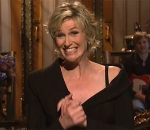 Jane Lynch's 'Glee'ful Opener on 'SNL' | ExtraTV.com