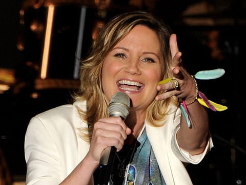 Sugarland Singer Jennifer Nettles is Expecting | ExtraTV.com