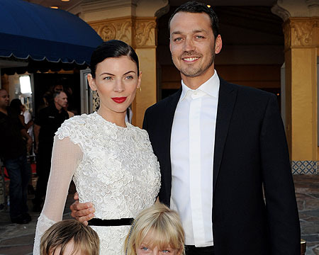 Kristen Stewart Scandal: Rupert Sanders and Wife Reunite, Daily Show ...