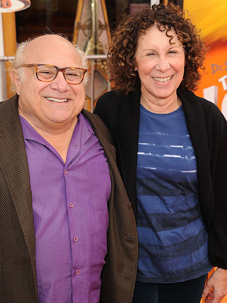 Danny DeVito and Rhea Perlman are Back Together | ExtraTV.com