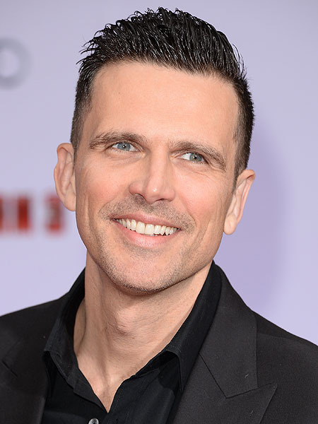 Ashley Hamilton Reveals Battle with Eating Disorder | ExtraTV.com