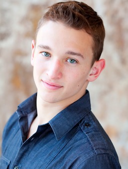 'Teen Beach Movie' Live Chat with Kent Boyd! | ExtraTV.com