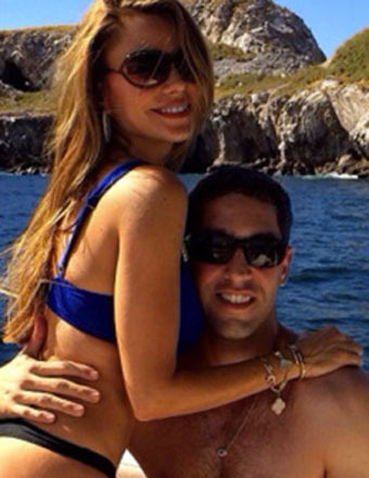 Sofia Vergara Flaunts Figure in Thong Bikini - Pic | ExtraTV.com