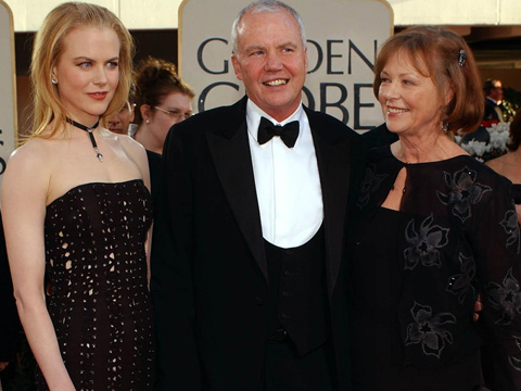 Nicole Kidman's Father Antony Dies After Fall in Singapore | ExtraTV.com
