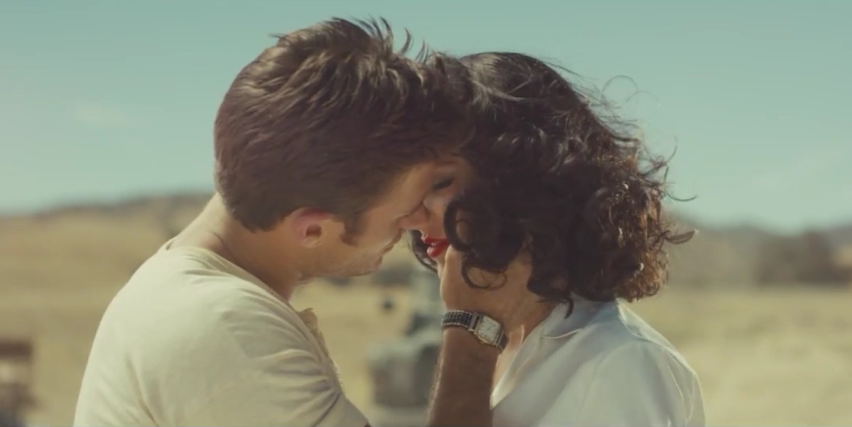 Taylor Swift & Scott Eastwood Make Out Like Crazy in 'Wildest Dreams' Music Video! | ExtraTV.com