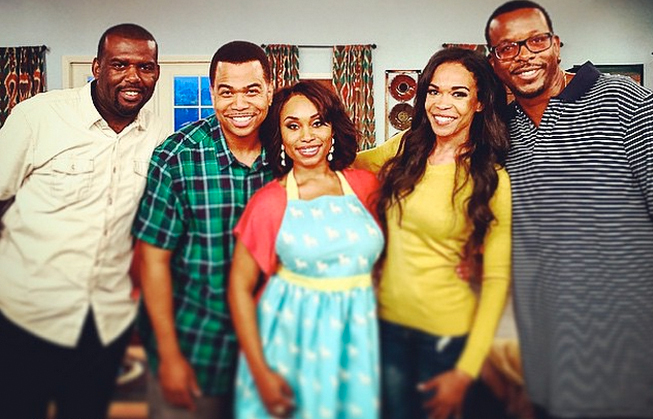 Sneak Peek! Michelle Williams Guest Stars on 'Family Time' | ExtraTV.com