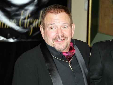 Michael Jackson's Controversial Dermatologist Arnold Klein Is Dead at ...