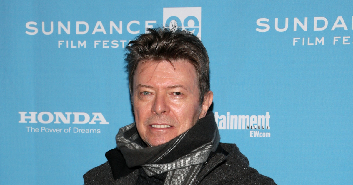 David Bowie’s Final Days Revealed | ExtraTV.com