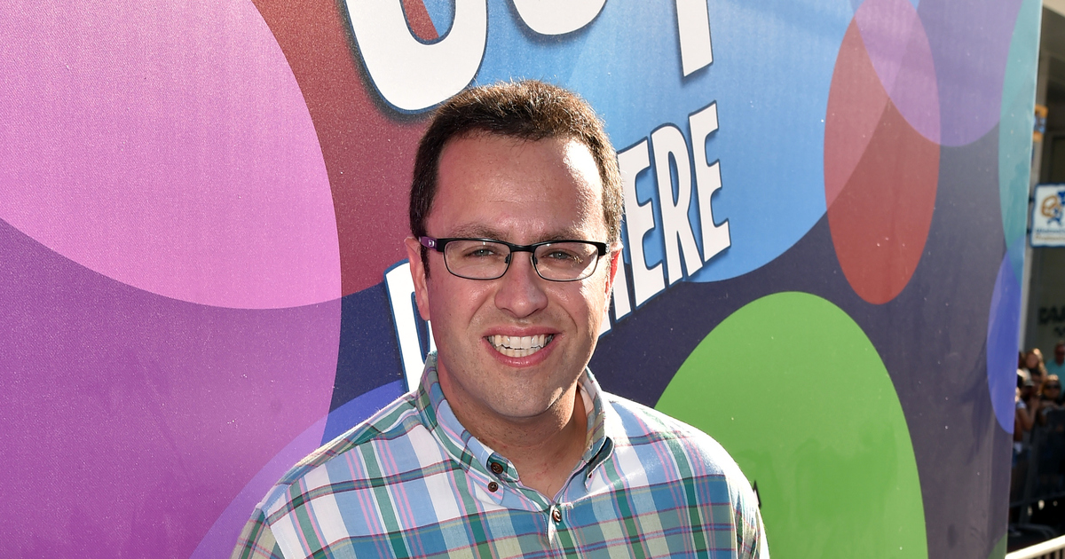 Extra Scoop: New Details on Jared Fogle's Life in Prison, Source Says ...
