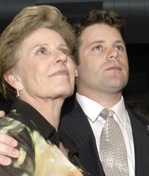 Sean Astin on Late Mom Patty Duke's Secret Life in Idaho | ExtraTV.com