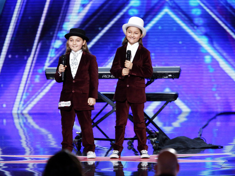 Exclusive Clip! Are These Twins 'AGT's' Most Adorable Contestants Yet ...