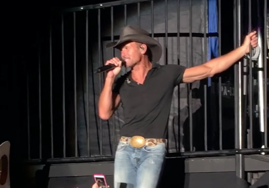 Video! Tim McGraw Falls Off Stage | ExtraTV.com