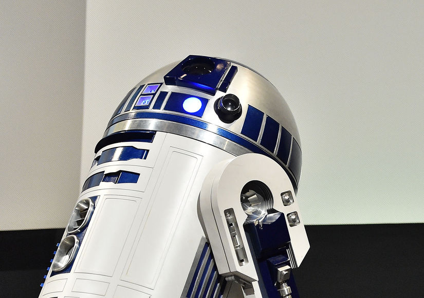 R2-D2 Actor Kenny Baker Dead at 83 | ExtraTV.com