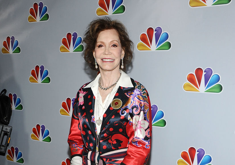 Inside Mary Tyler Moore’s Heartbreaking Final Days | ExtraTV.com