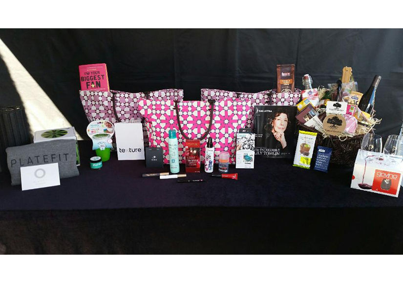 Win It! A SAG Awards Gala Gift Bag | ExtraTV.com