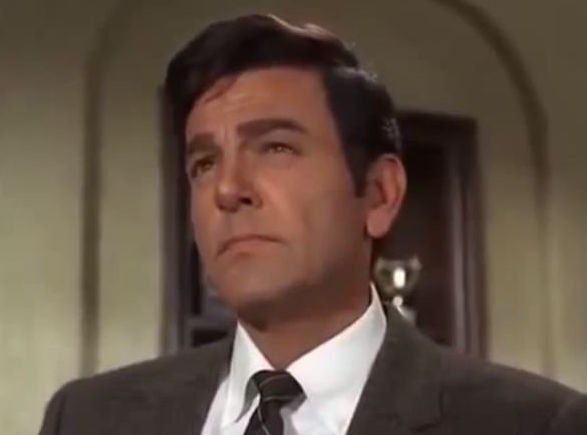 'Mannix' Star Mike Connors Dead at 91 | ExtraTV.com