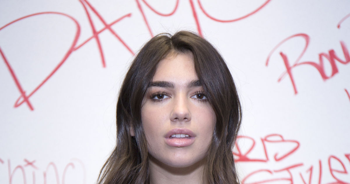 'Extra' Gets to Know Rising Artist Dua Lipa | ExtraTV.com