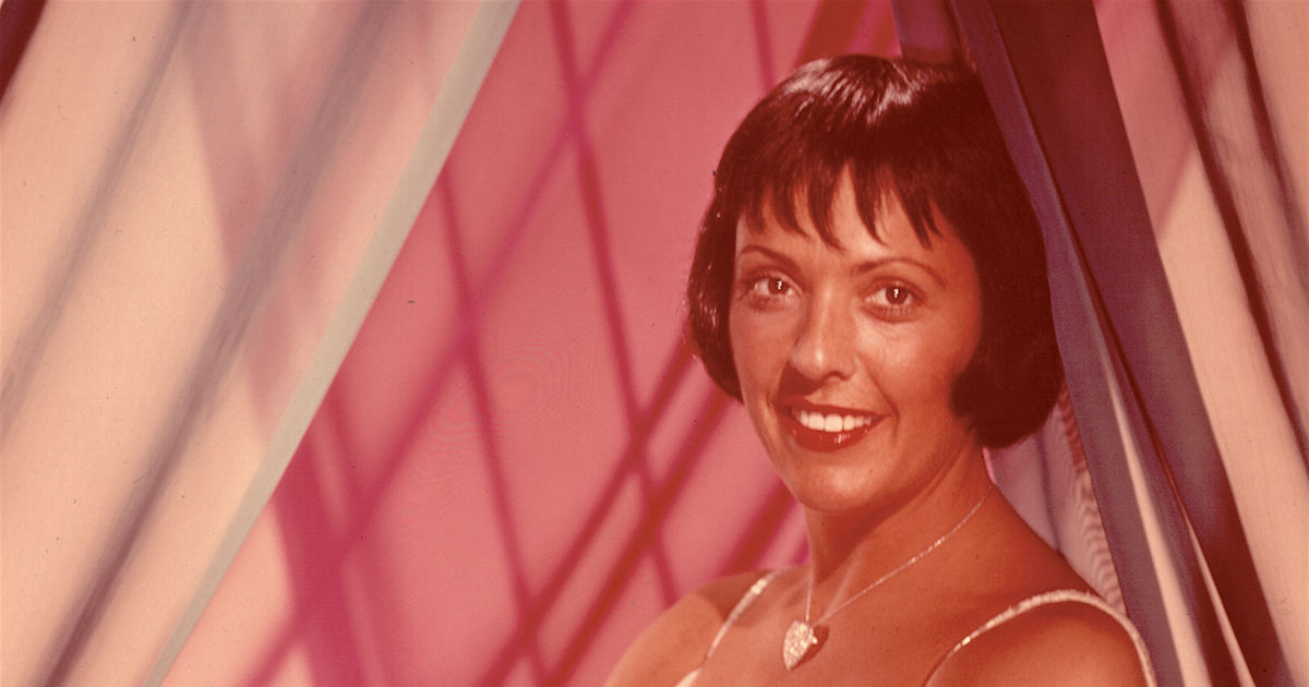 Keely Smith, Legendary Singer, Dead at 89 | ExtraTV.com