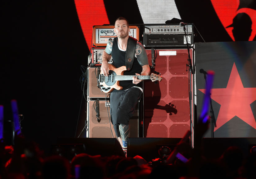 Rocker Tim Commerford & Aleece Dimas Split | ExtraTV.com