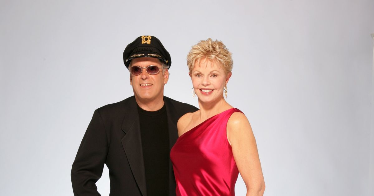 The Captain & Tennille’s Daryl Dragon Dead at 76 | ExtraTV.com