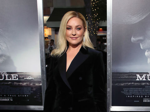 TV Star Elisabeth Röhm Is Engaged – See Her Huge Diamond Ring ...
