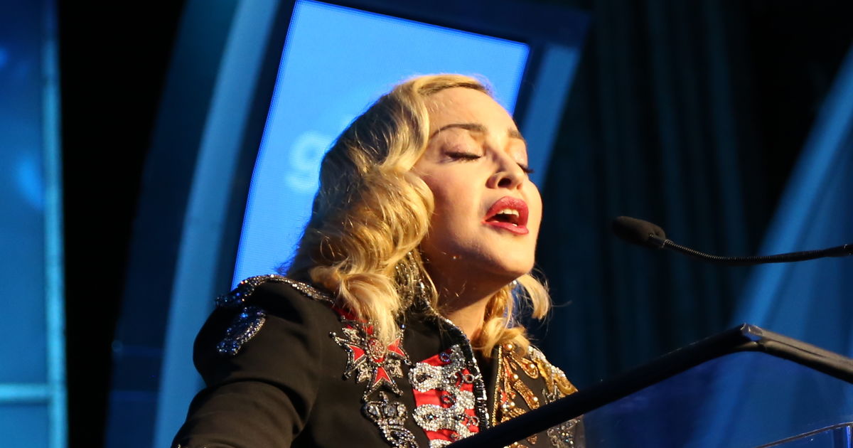 Madonna on Crying at the GLAAD Awards | ExtraTV.com