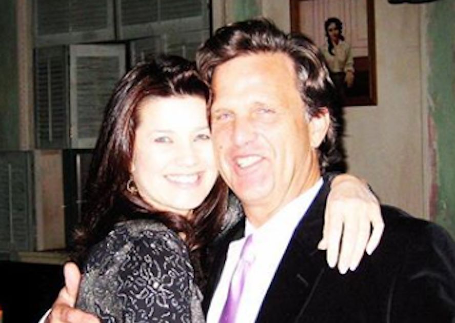 'Melrose Place's' Daphne Zuniga Says, 'I Do!' | ExtraTV.com