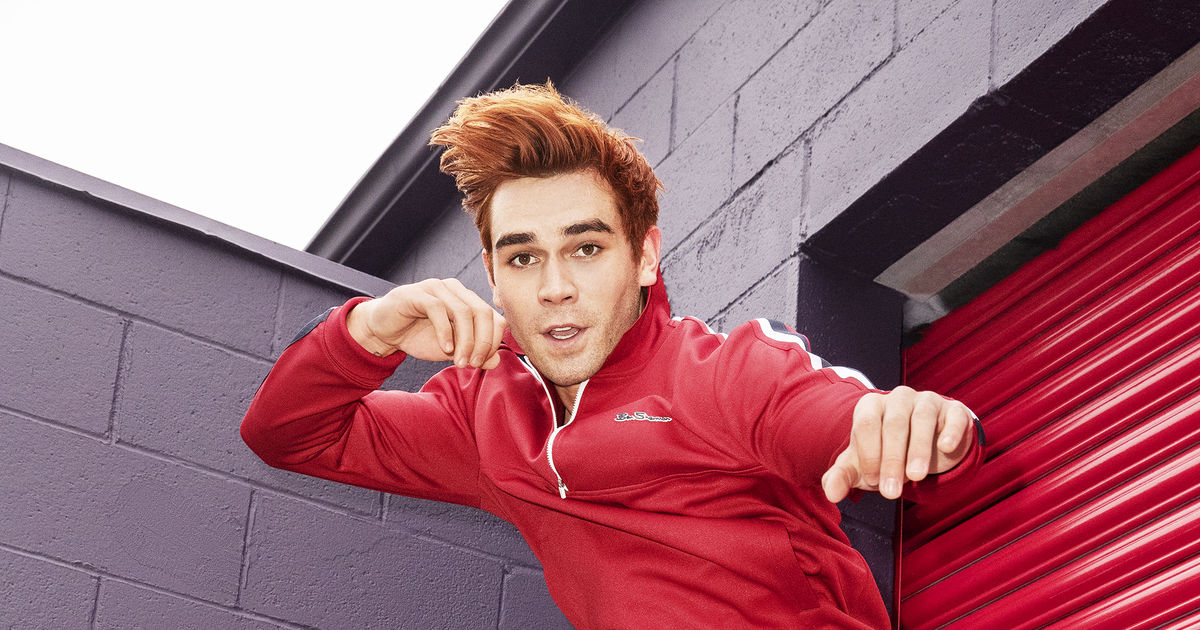 KJ Apa’s Take on Fashion: ‘Confidence Is Everything’ | ExtraTV.com