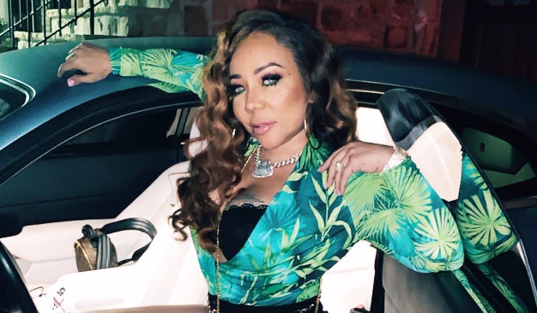 Tameka 'Tiny' Harris Brings Young Generation Into ‘The Mix’ | ExtraTV.com