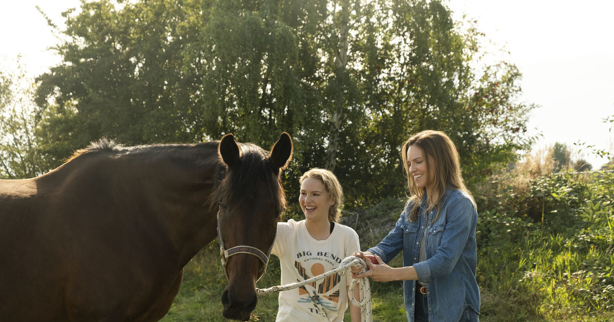 ‘Away’ Stars Hilary Swank & Talitha Eliana Bateman Talk Life Under ...