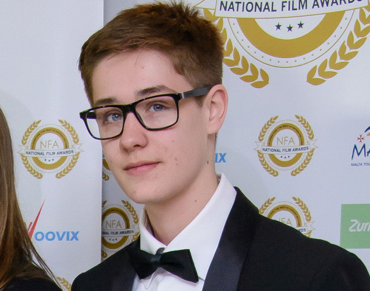 Pink Remembers First Meeting with Prince and Dishes on Mother’s Day ...